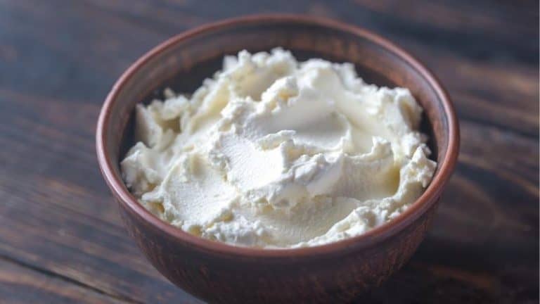 What Does Cream Cheese Taste Like? (Not What You Think)