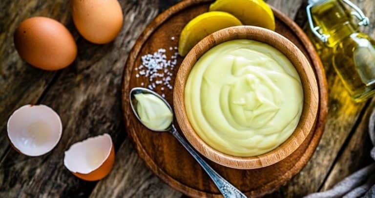 Is Mayonnaise Made With Raw Eggs? (Ingredients + Brands)