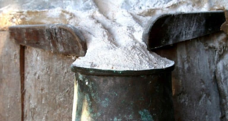 What Is Milled Flour? (What It's Made Of, Substitutes + More)